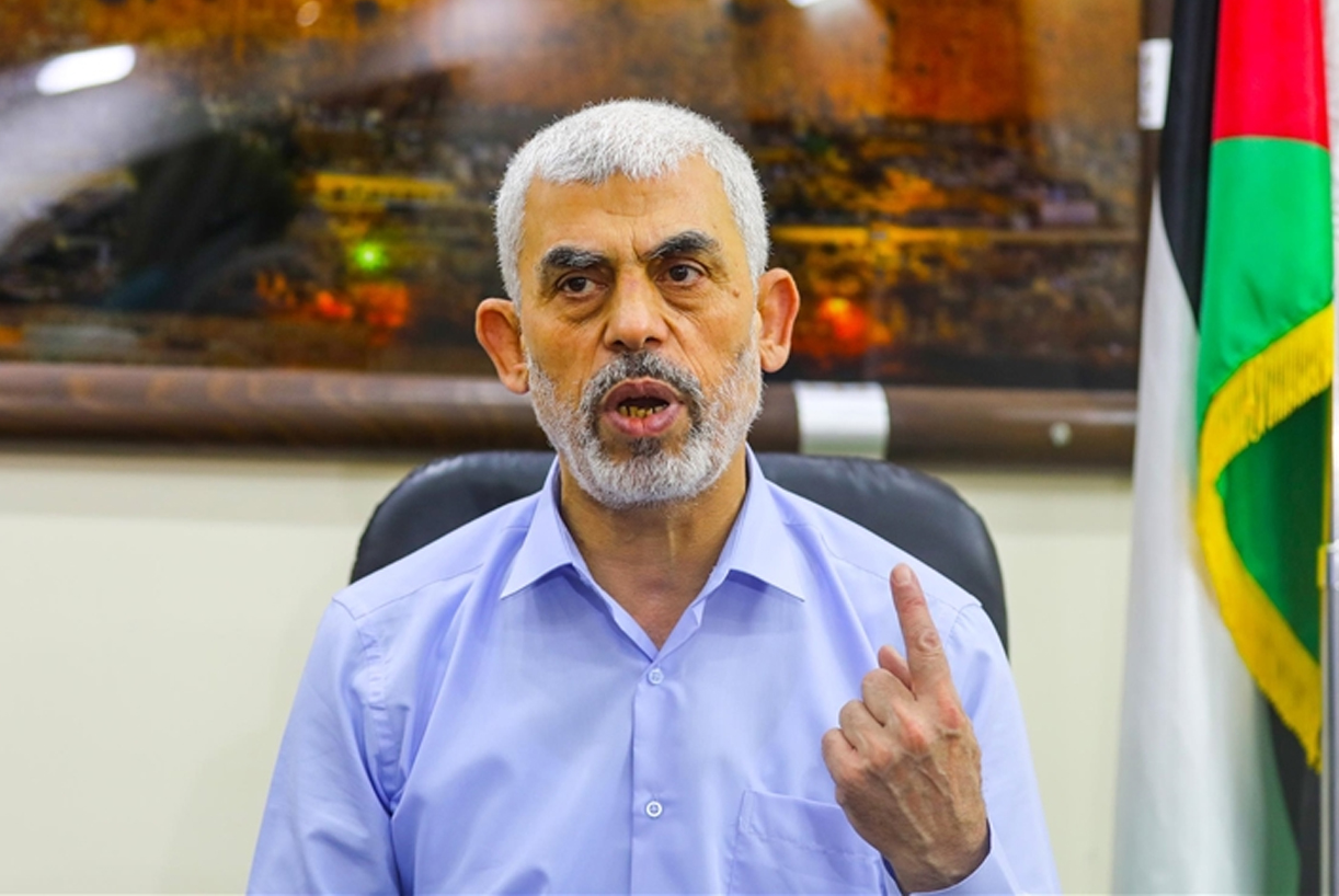 بِ الخاص - ما وراء عرض صور السنوار ليلة السابع من أكتوبر