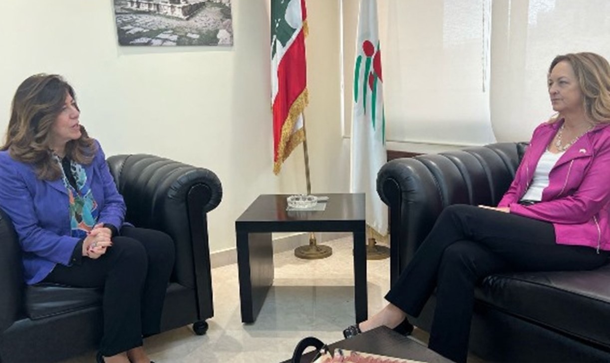 بِ المحليات - بايراقداريان أطلعت جونسون على رؤيتها لقطاعي الشباب والرياضة