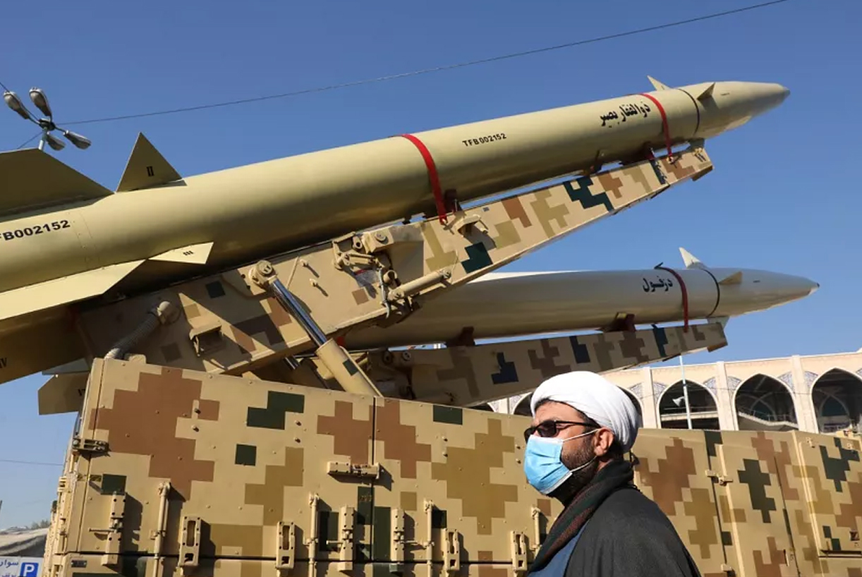 بِ الدوليات - كم يبلغ عدد صواريخ الحوثيين الباليستية؟